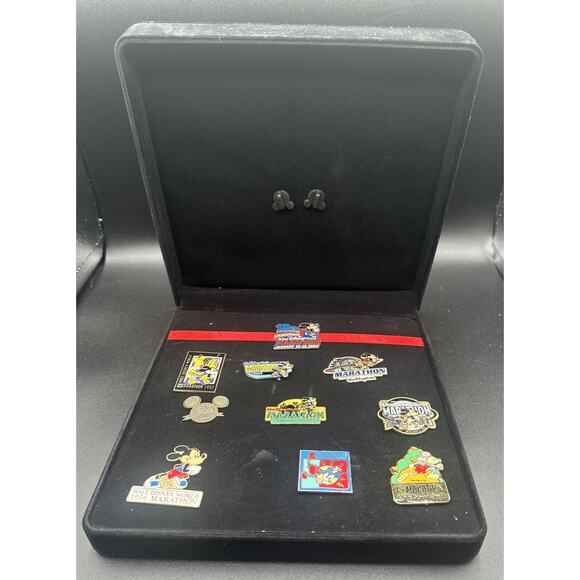 Disney | Accessories | Walt Disney World Marathon Th Anniversary Le ...